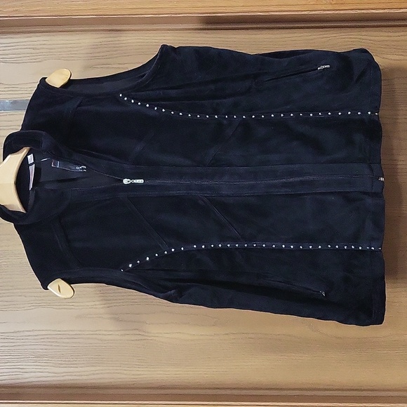 Quacker Factory | Jackets & Coats | Black Velour Quilted Vest Sequin ...